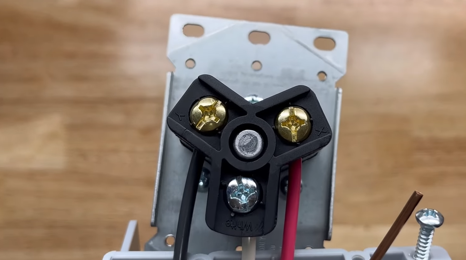 How Many Amps Does a 240V Dryer Use? - ElectronicsHacks