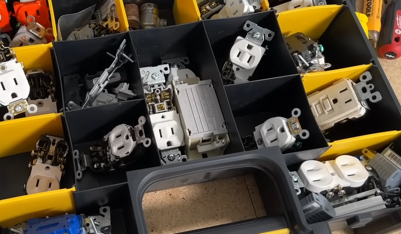 How Many Receptacles on a 15 Amp Circuit? - ElectronicsHacks