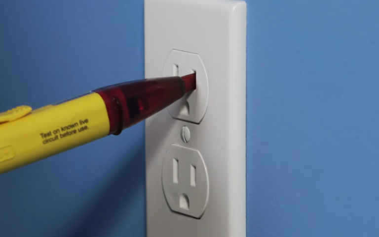 How to Fix a Loose Electrical Outlet? - ElectronicsHacks