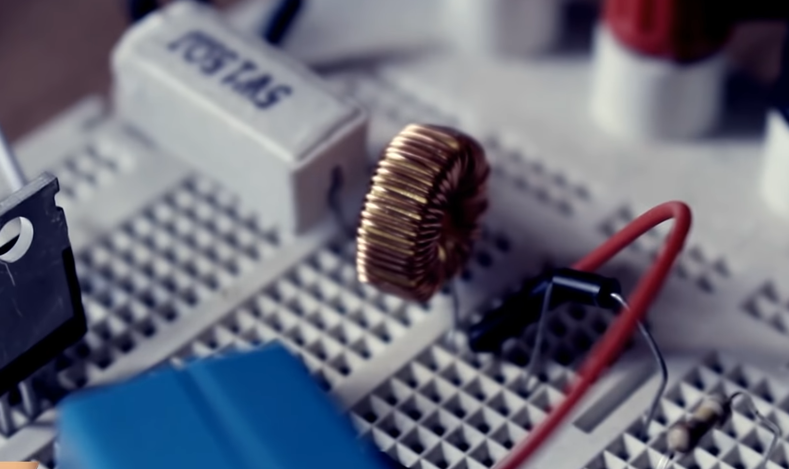 How to Measure Current With an Oscilloscope? - ElectronicsHacks