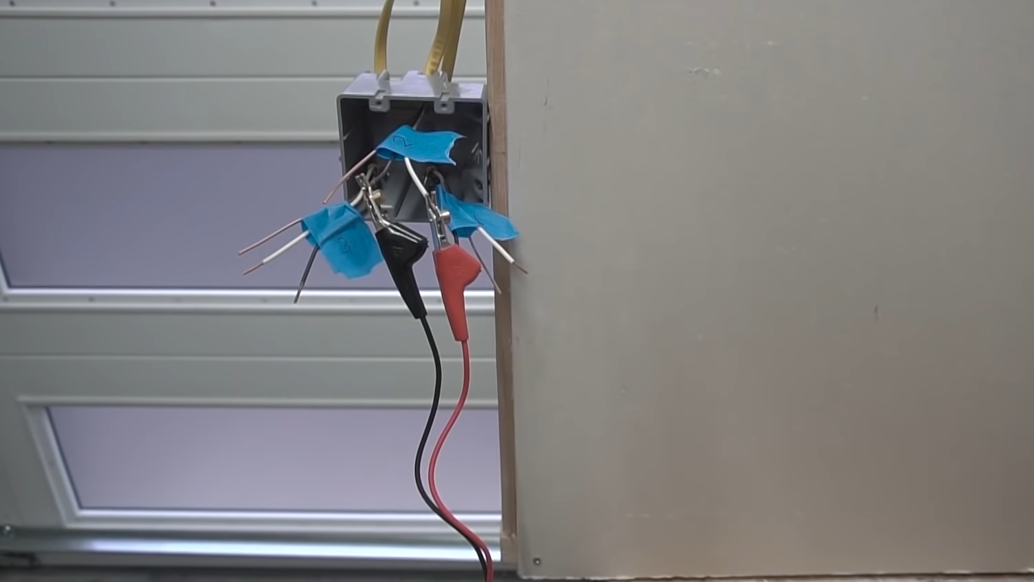 How to Trace a Wire Without Power? - ElectronicsHacks