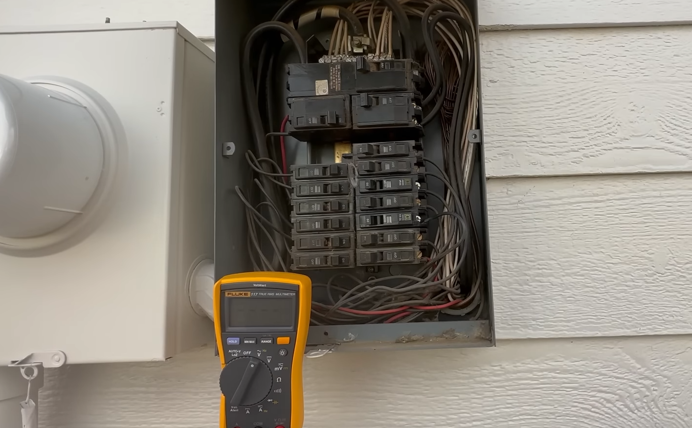 Multiple Outlets Not Working, But Breaker Not Tripped: How to Fix ...