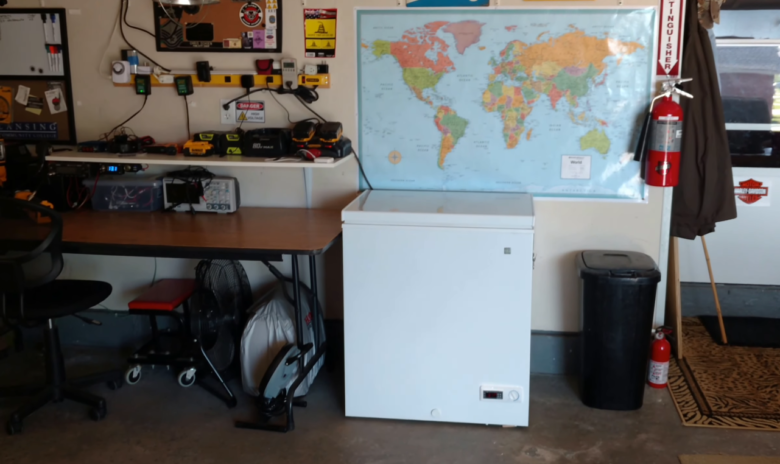 How Many Watts Does a Deep Freezer Use? - ElectronicsHacks