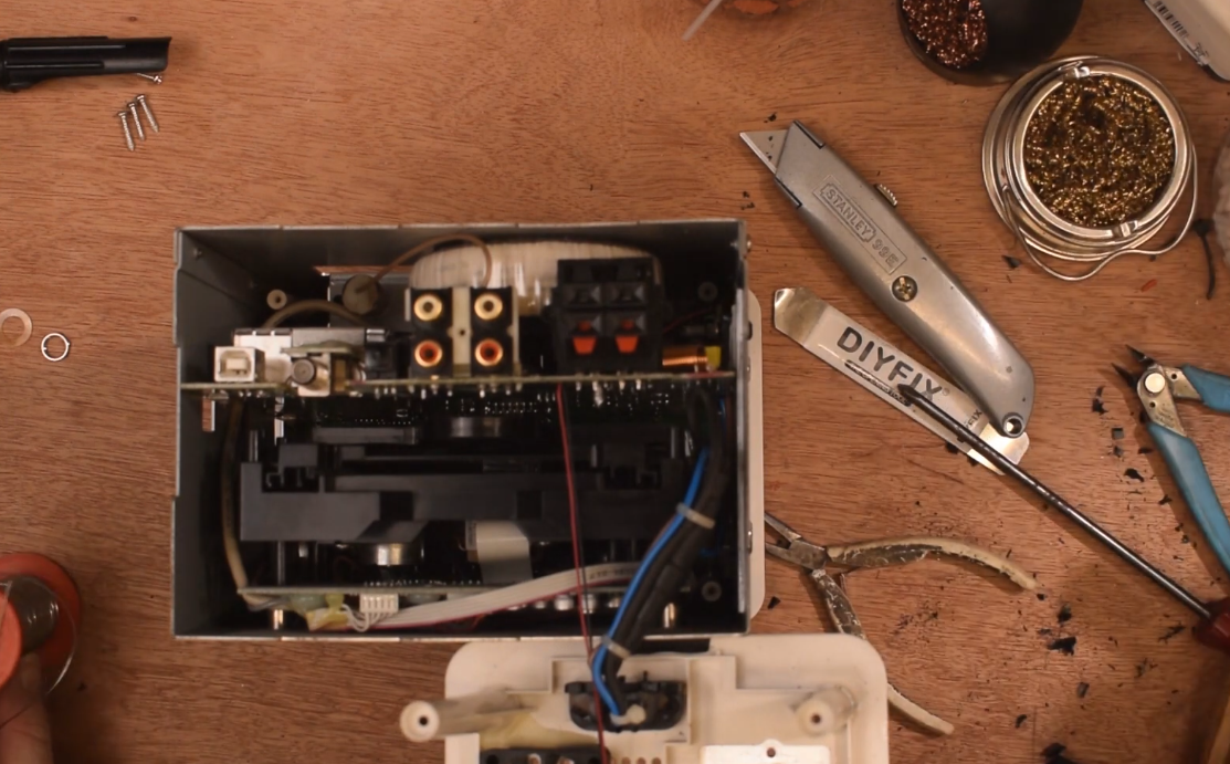 How to Repair Spring Clip Speaker Terminals? - ElectronicsHacks