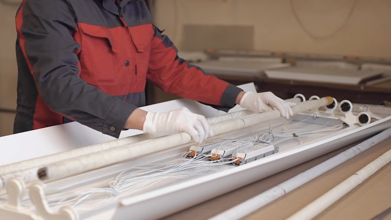 What Is an Electrical Ballast? - ElectronicsHacks