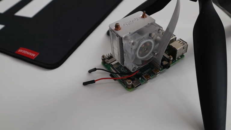 How to Build a Raspberry Pi Security Camera Network? - ElectronicsHacks