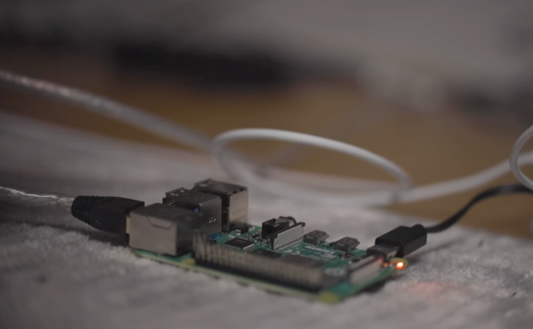 How to Build Your Own Raspberry Pi Web Server? - ElectronicsHacks