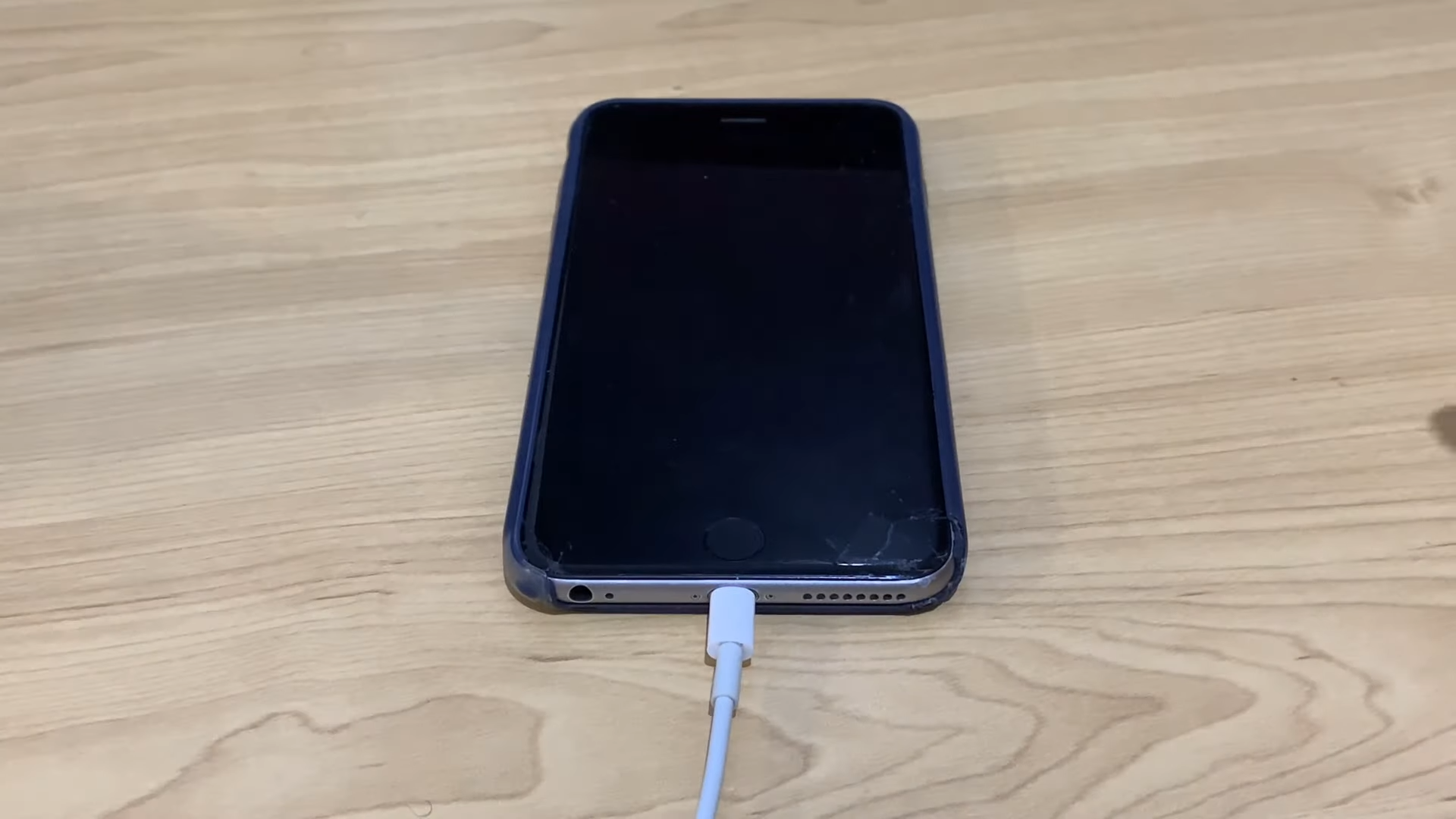 How to Fix a Charger That Only Works at an Angle? - ElectronicsHacks