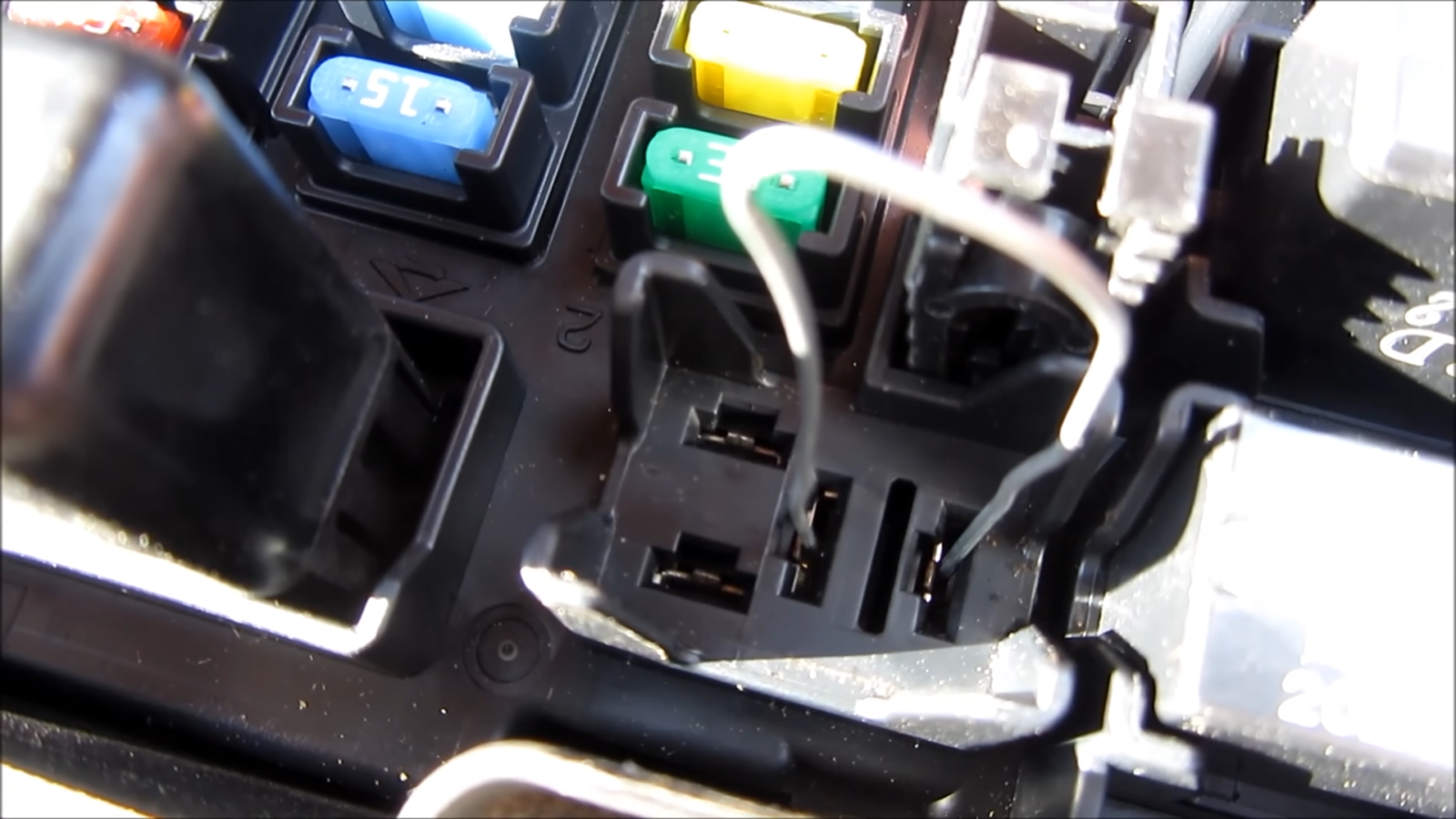 How to Jump a Relay? - ElectronicsHacks