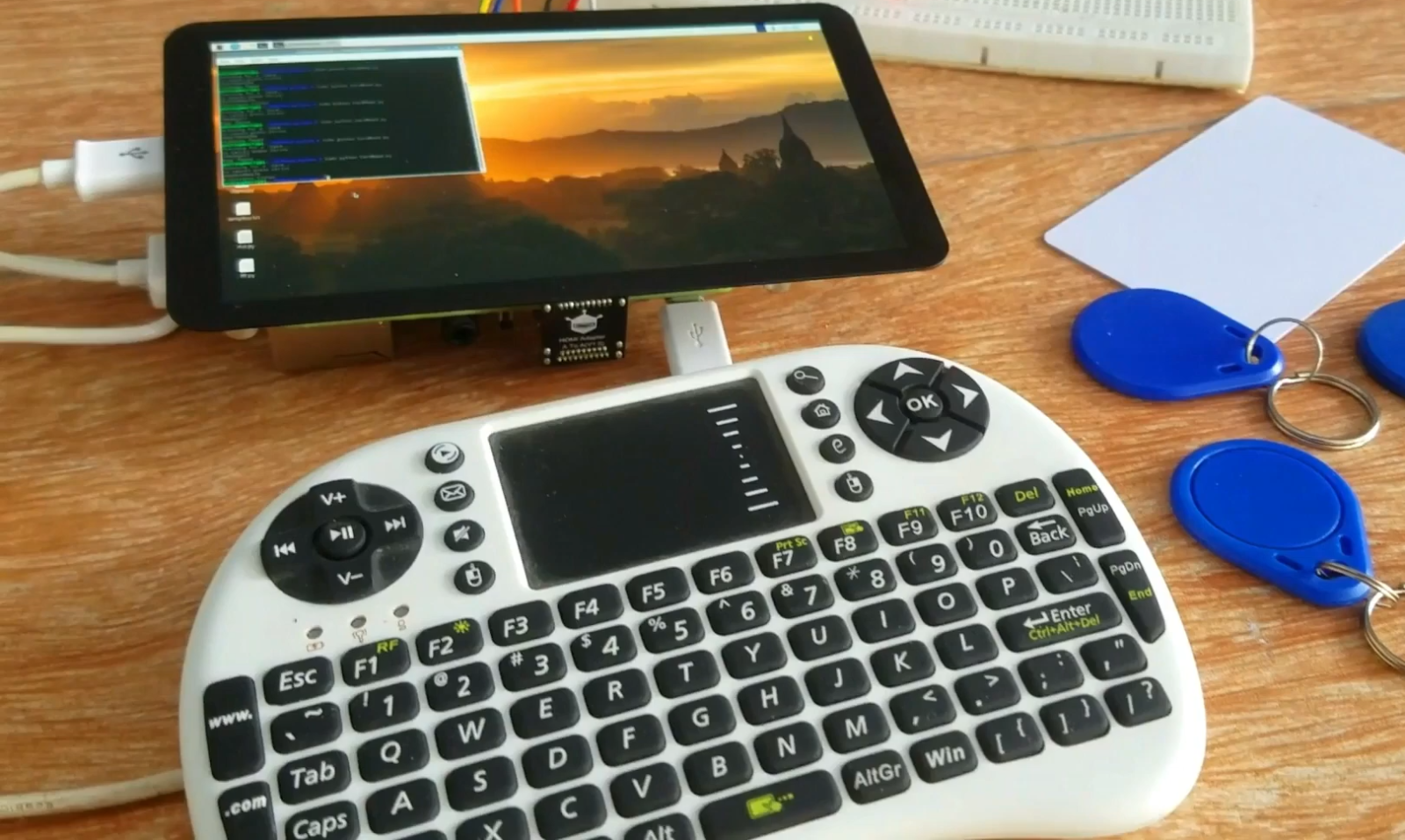 How to Setup a Raspberry Pi RFID RC522 Chip? - ElectronicsHacks