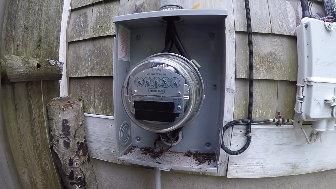 How to Turn Electricity Back on After Disconnect? - ElectronicsHacks