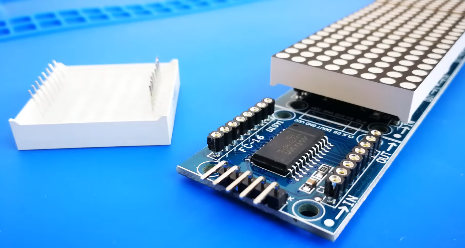 How to Use MAX7219 With Arduino? - ElectronicsHacks