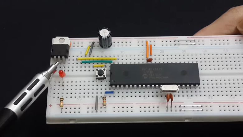 PIC16F84: Everything You Should Know - ElectronicsHacks
