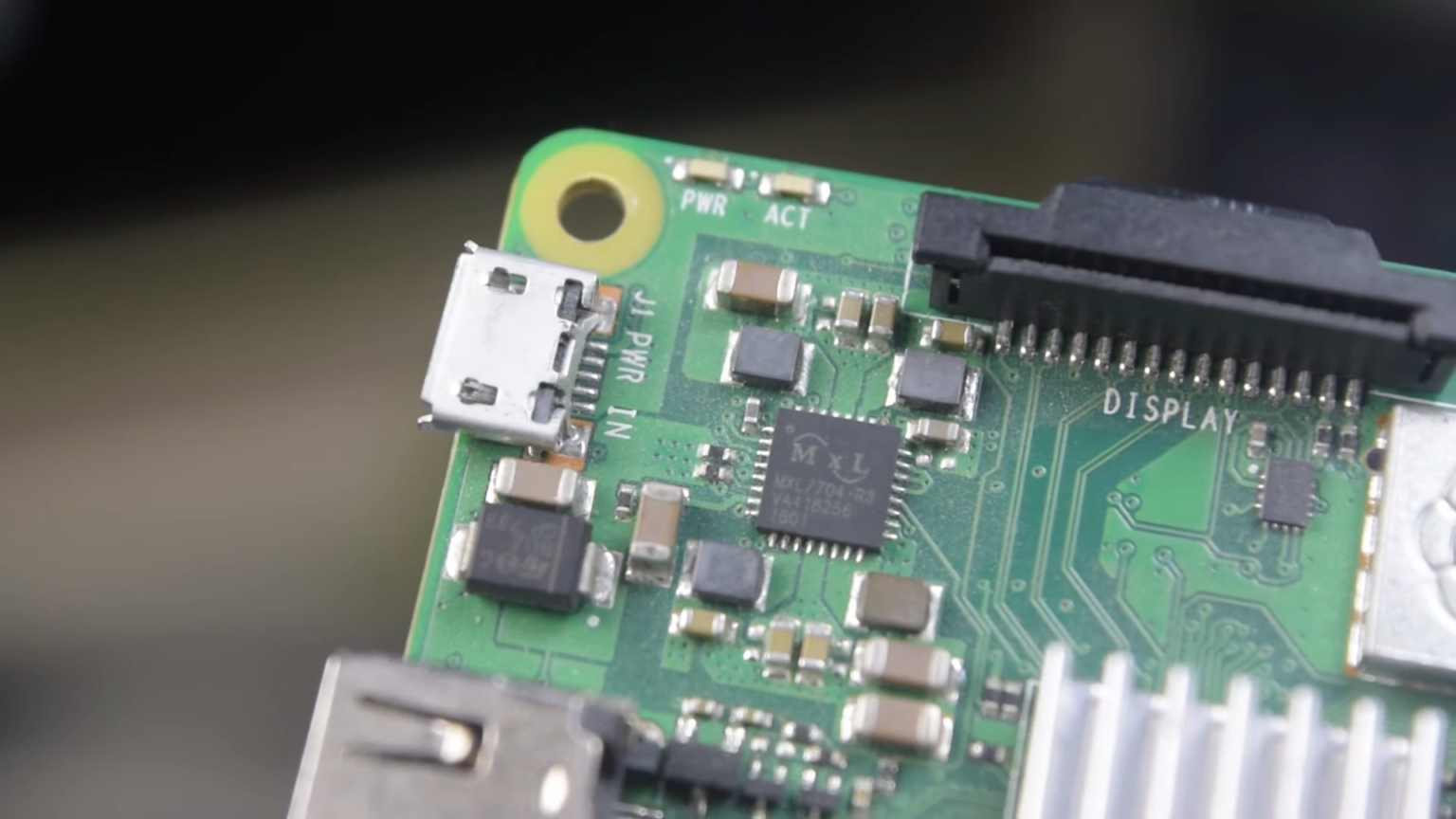Raspberry Pi Low Voltage Warning: What to Do? - ElectronicsHacks