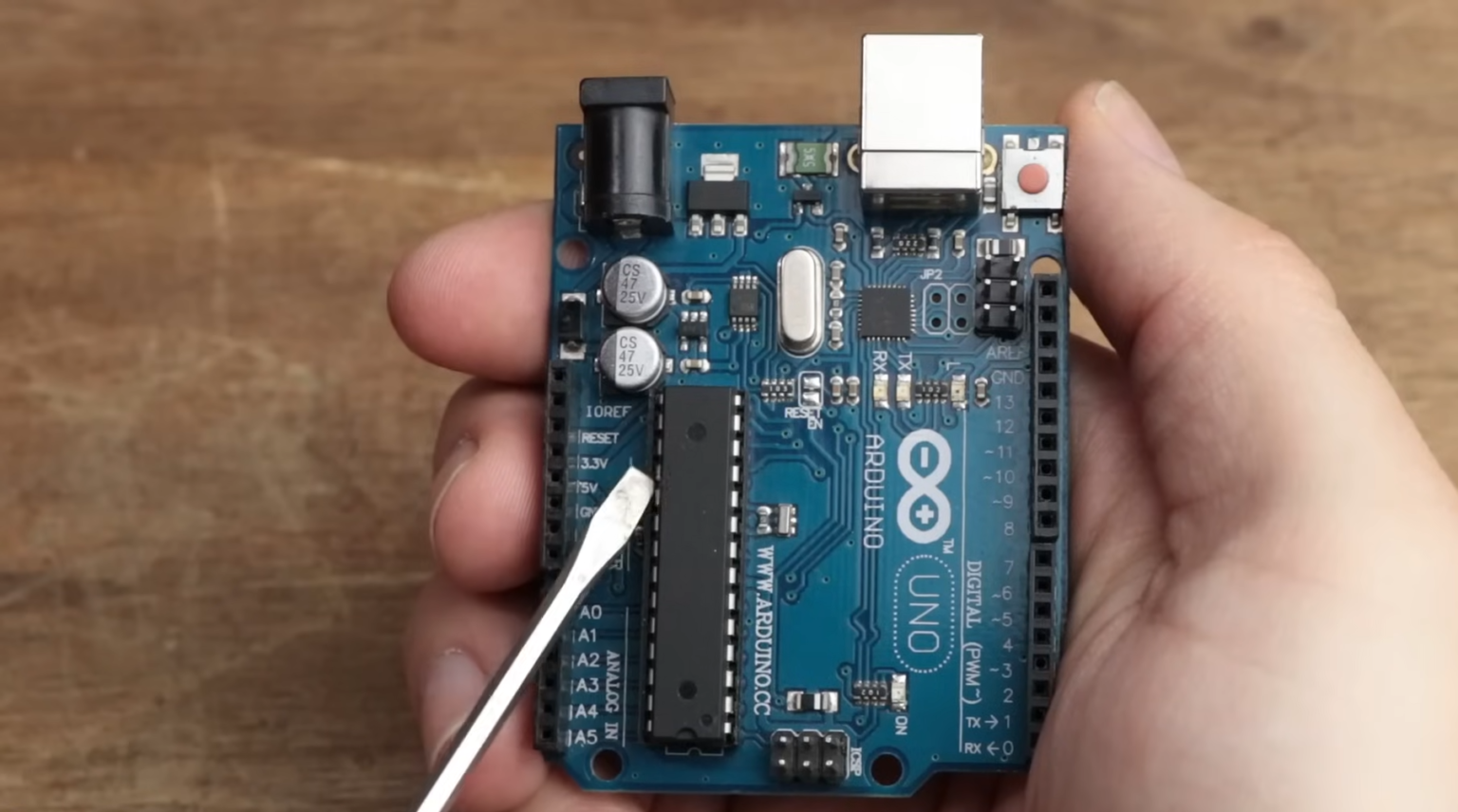 String in Arduino: Everything You Should Know - ElectronicsHacks