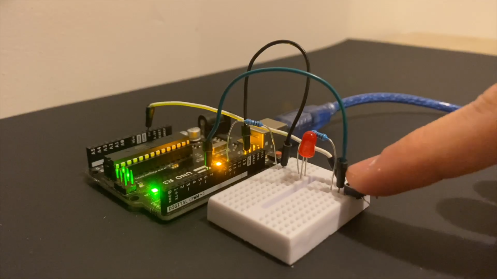 The R-2R Ladder: Everything You Should Know - ElectronicsHacks