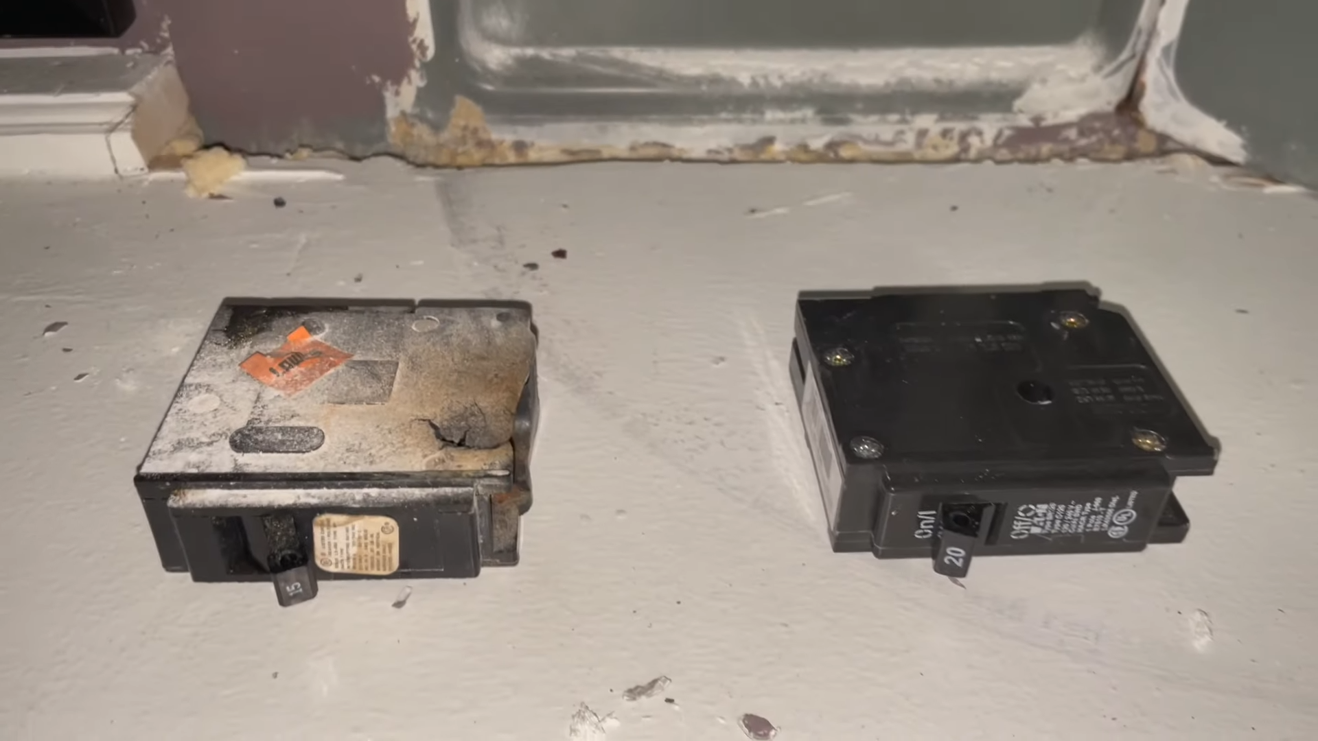 What Does an Electrical Fire Smell Like? - ElectronicsHacks