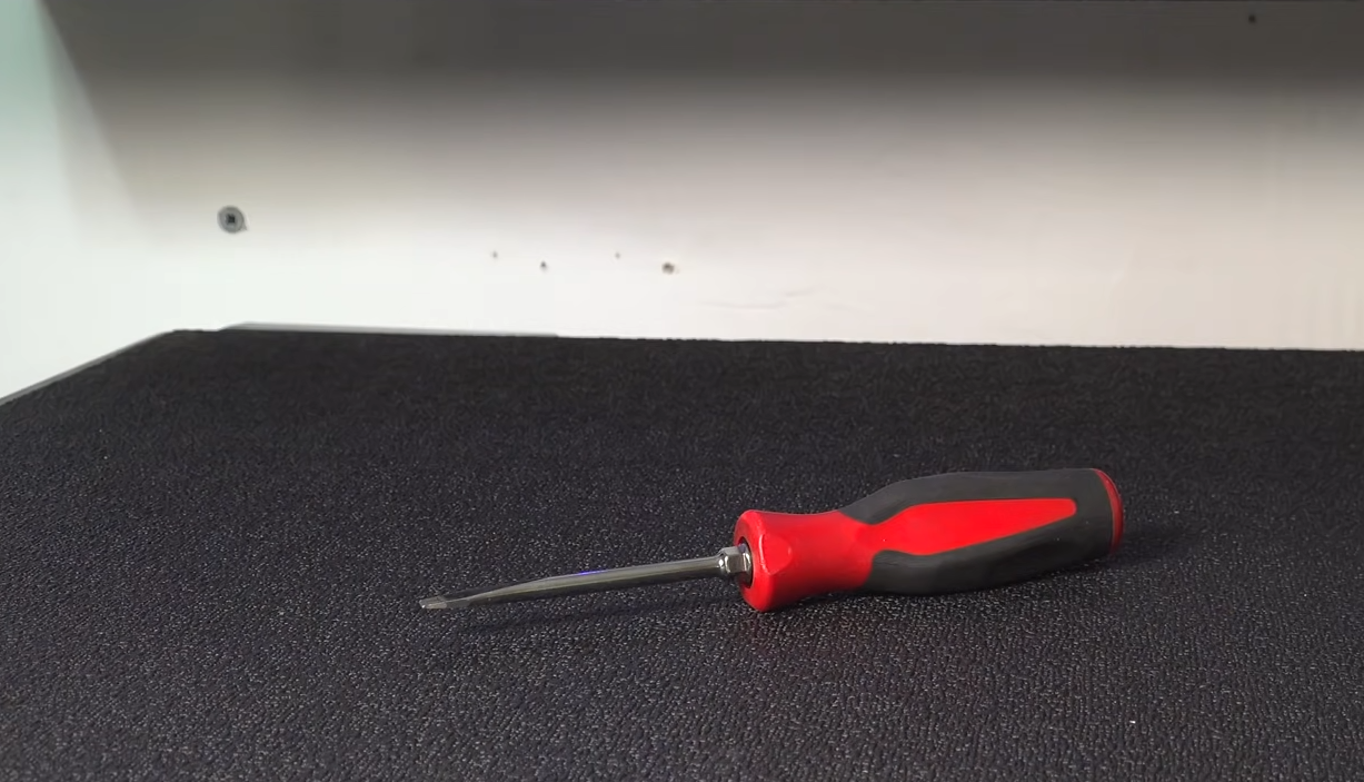 What Does an Electrical Fire Smell Like? - ElectronicsHacks