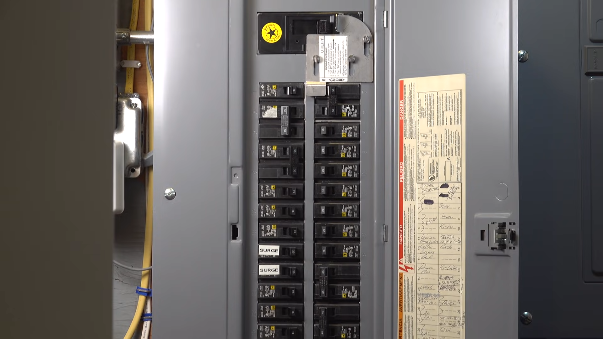 What Does an Electrical Fire Smell Like? - ElectronicsHacks