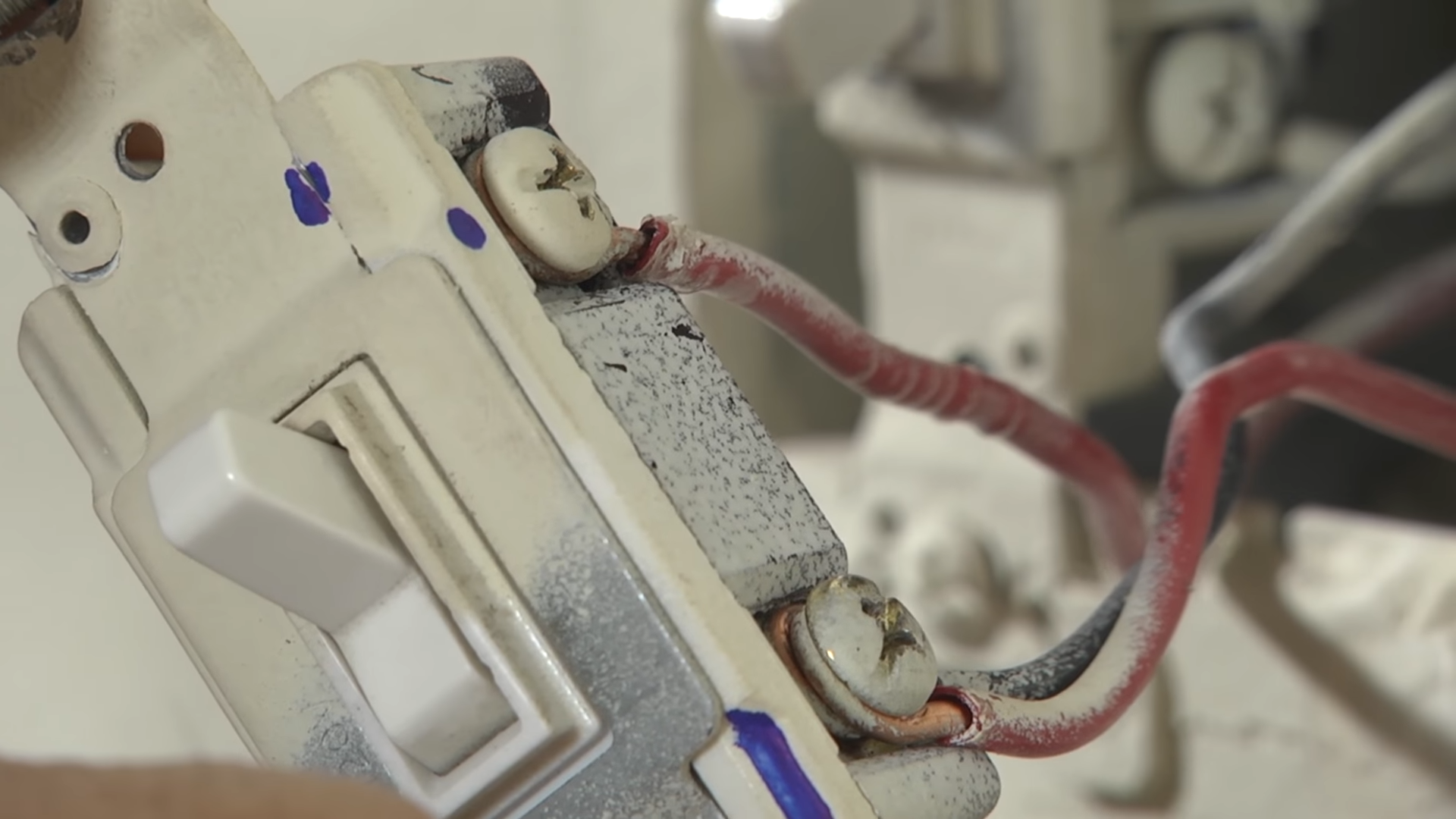 What Is a Common Wire? - ElectronicsHacks