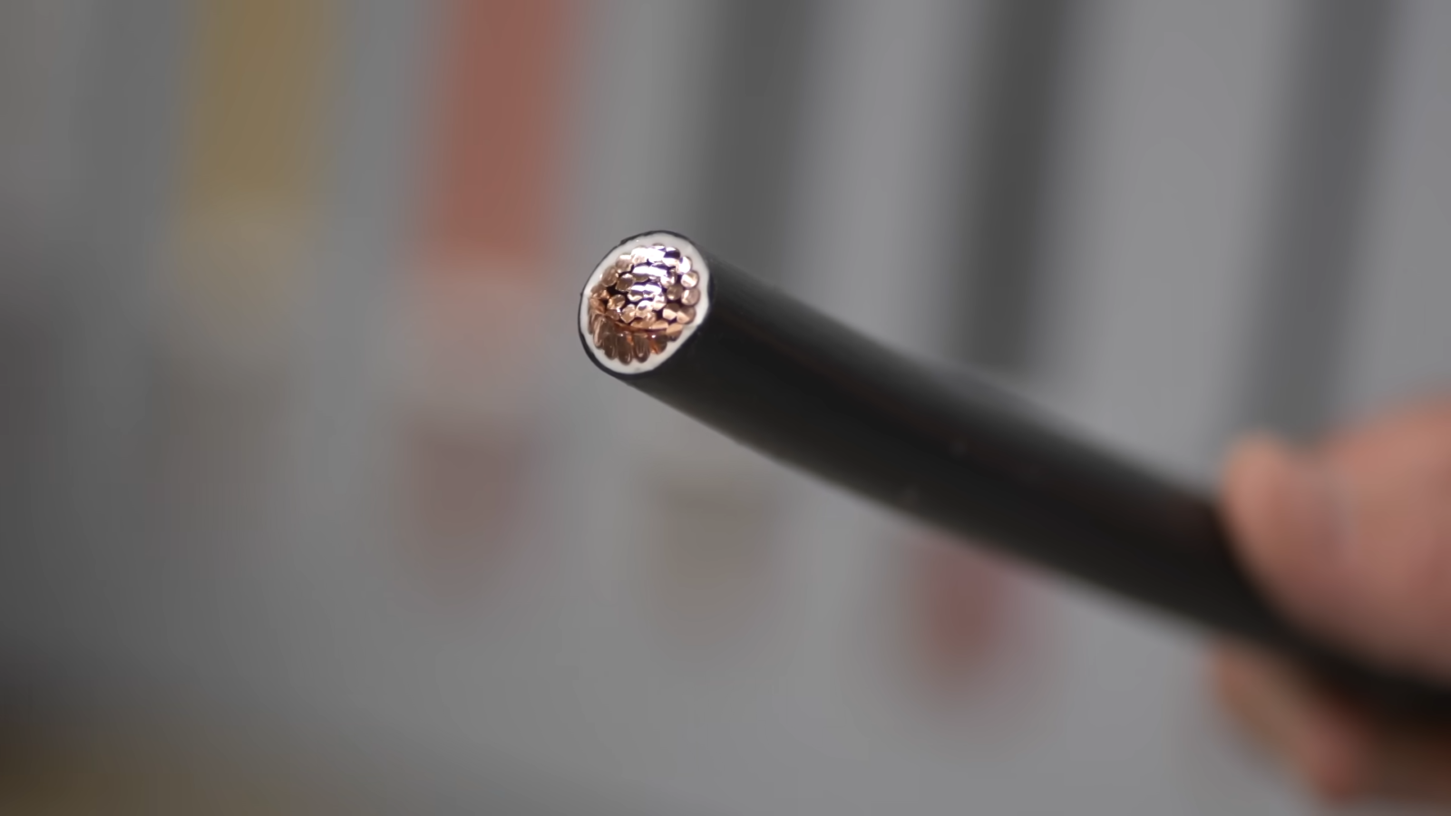 What Size Aluminum Wire for 100-Amp Service? - ElectronicsHacks